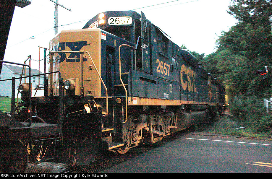 CSX GP38-2 #2657 on C764-27